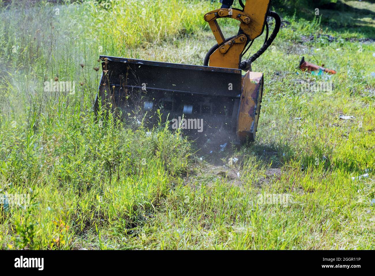 Driving a lawn mover hi-res stock photography and images - Alamy