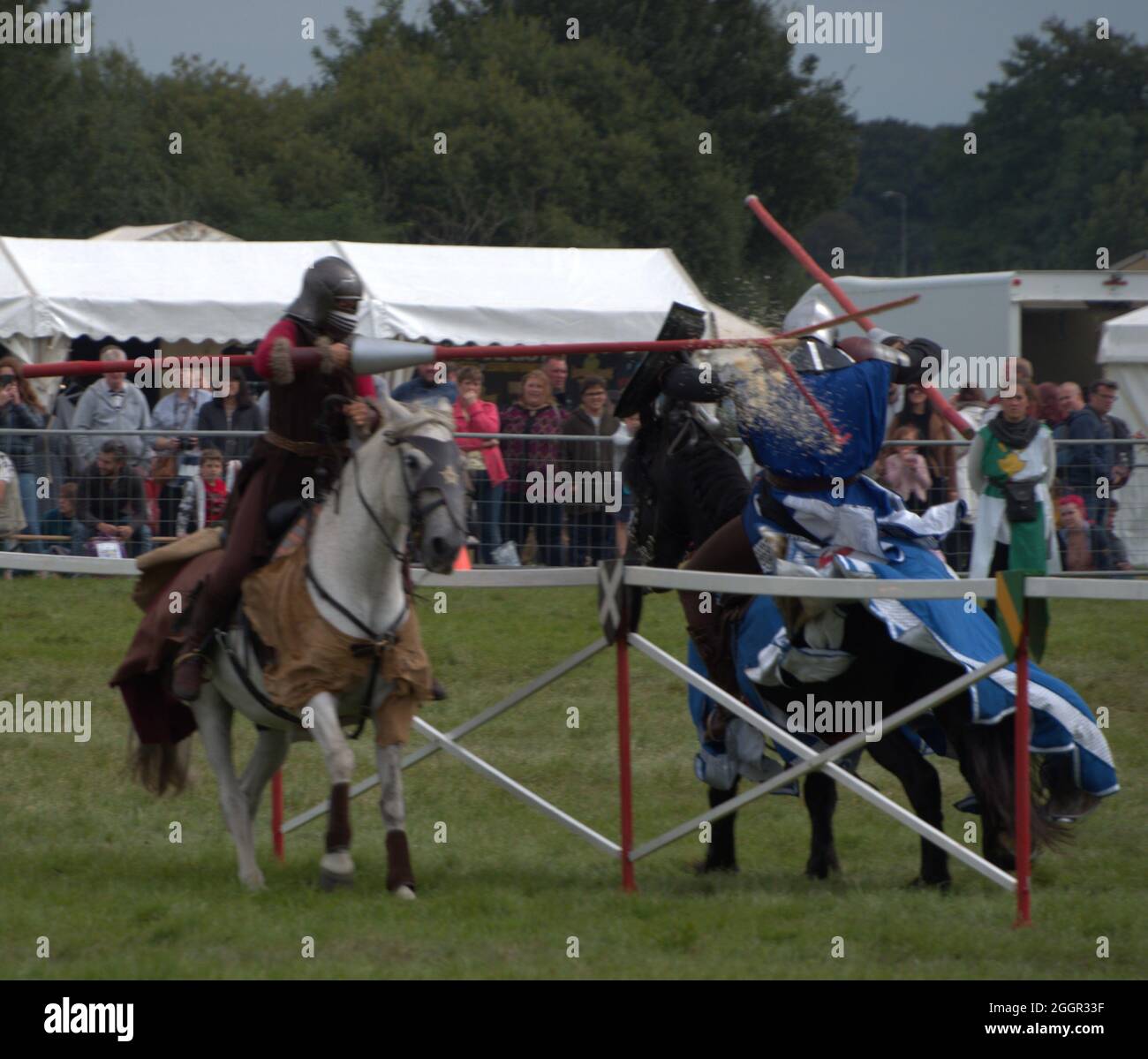 Breath taking jousting displays hi-res stock photography and images - Alamy