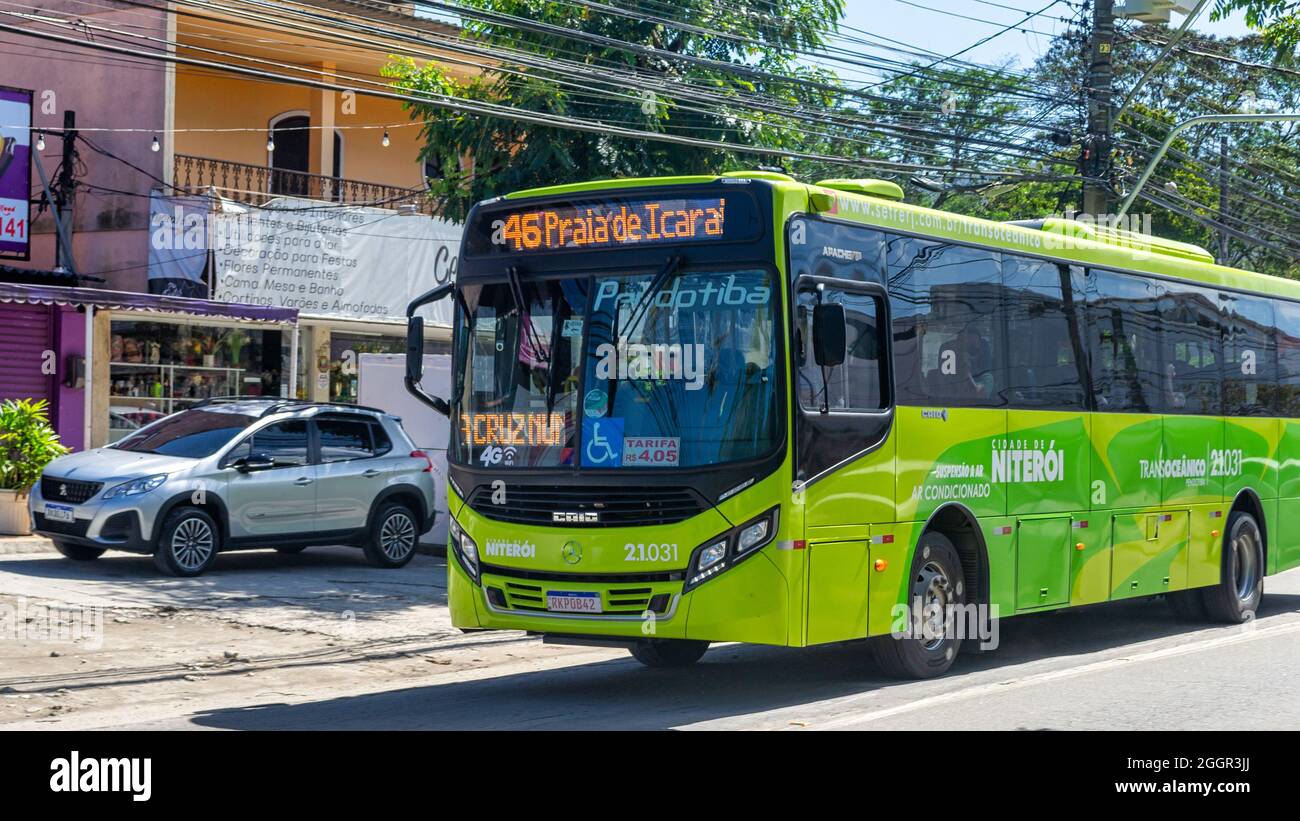 Brazil street bus hi-res stock photography and images - Alamy