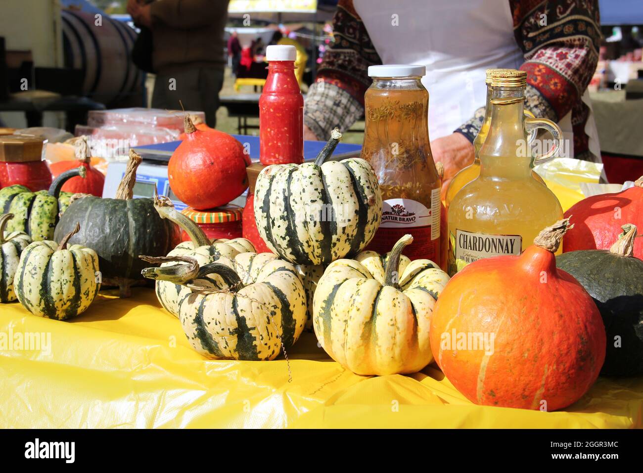 Autumn Color Pumpkins im Whole Foods Market. Fall Inspired Color ...