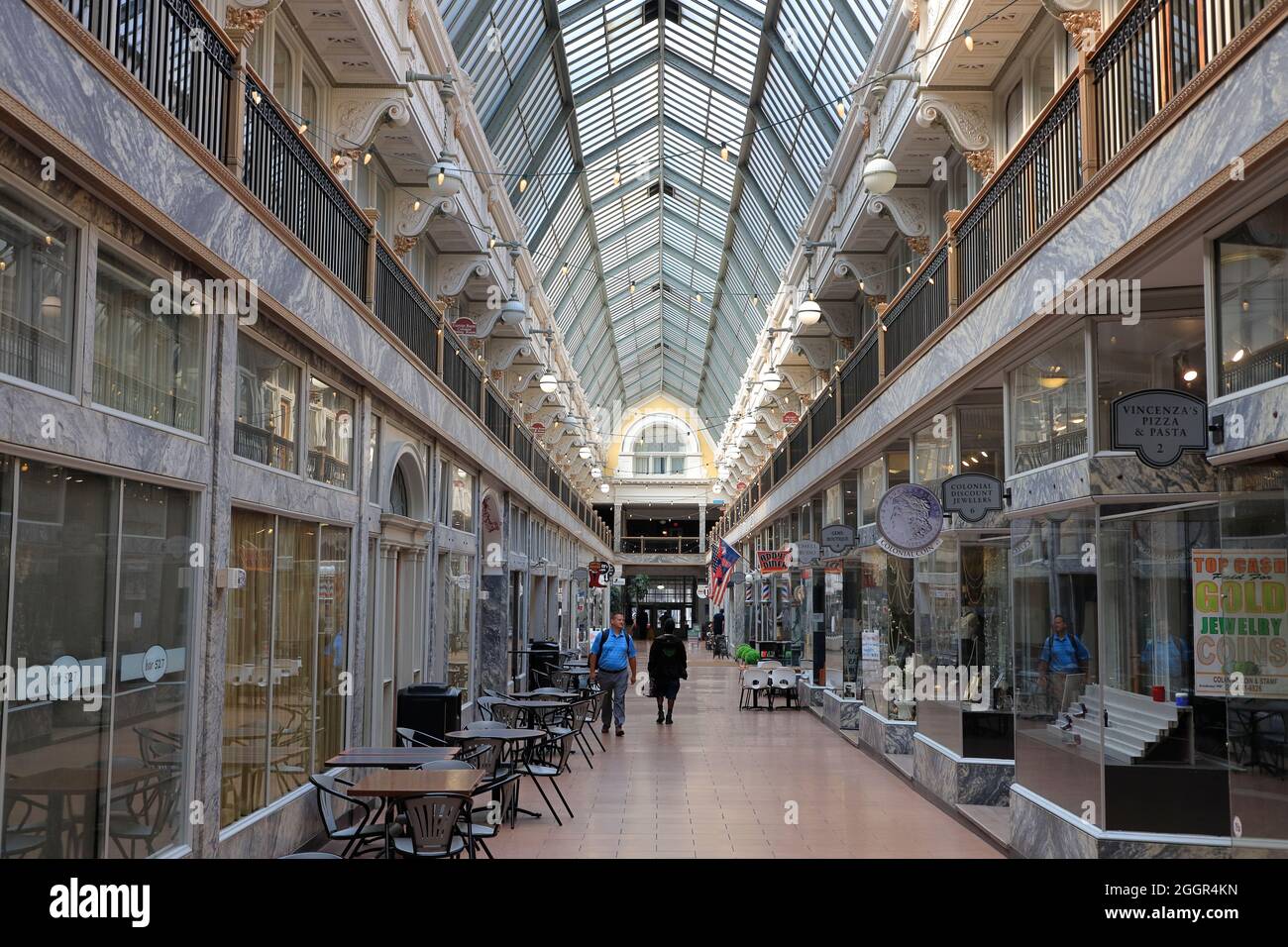 The historic Colonial Arcade nowadays the 5th street arcades in ...