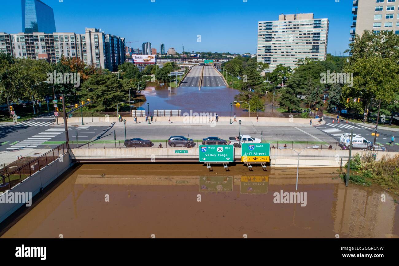 Philadelphia, Pennsylvania, USA. 2nd Sep, 2021. Interstate 676, known ...