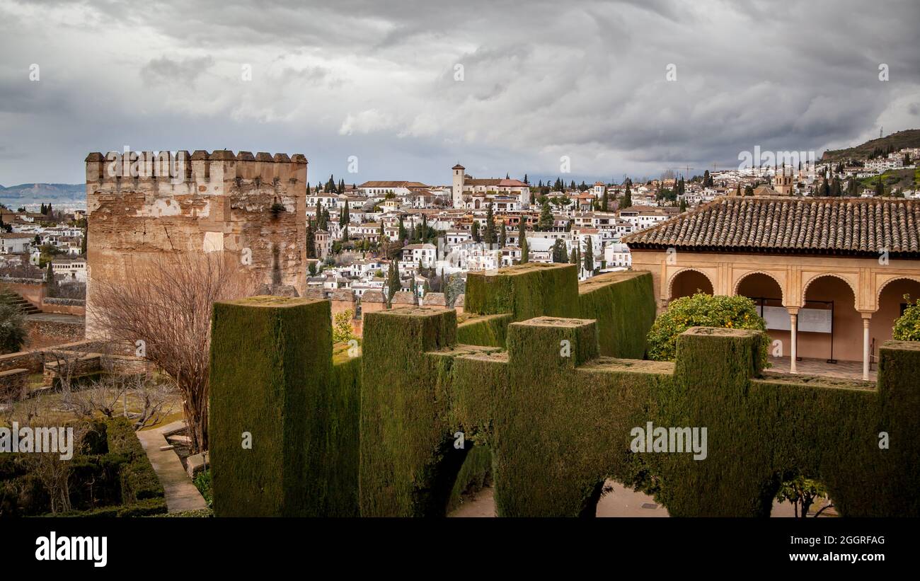 Panoramic view of alhambra palace hi-res stock photography and images ...
