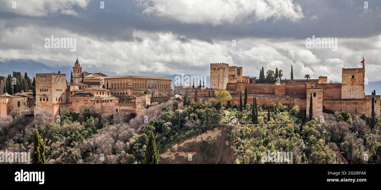Panoramic granada hi-res stock photography and images - Alamy