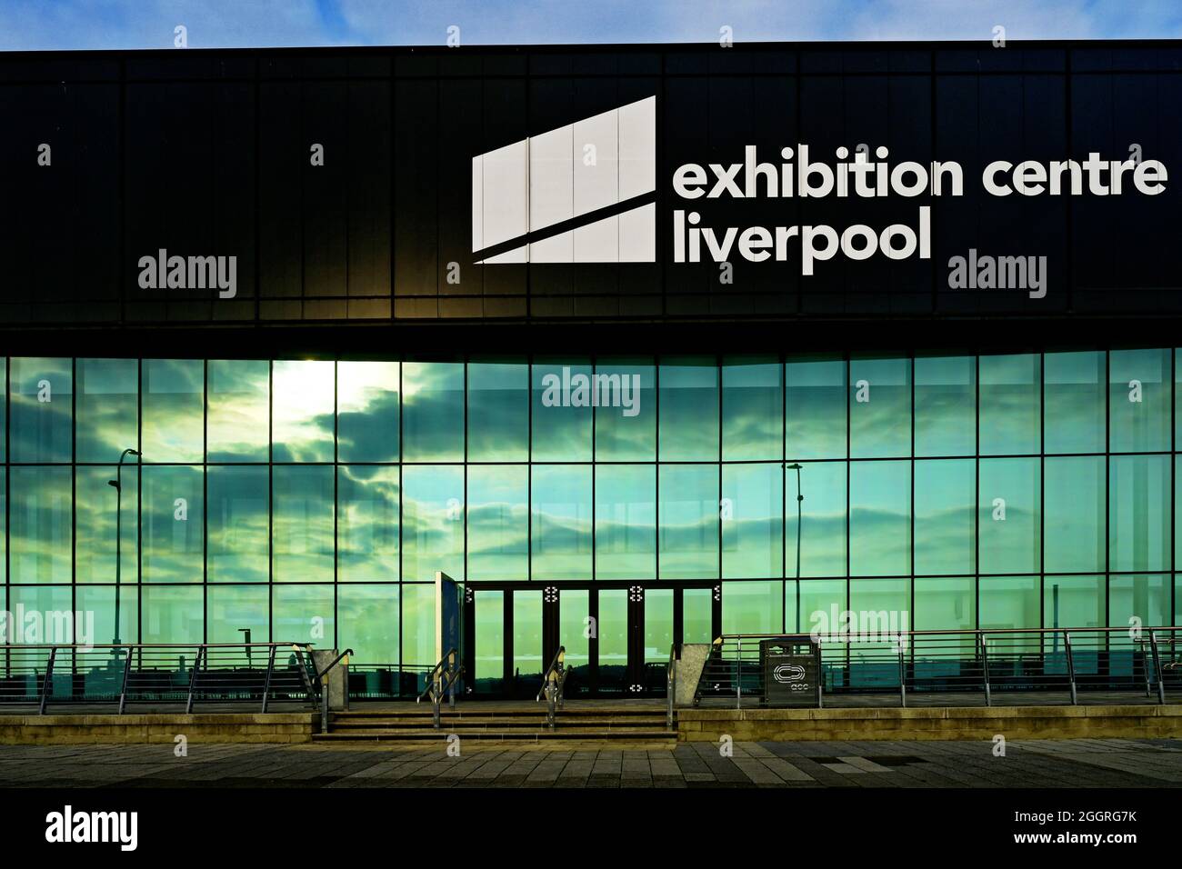 The Exhibition Centre Liverpool dockside river Mersey Stock Photo - Alamy