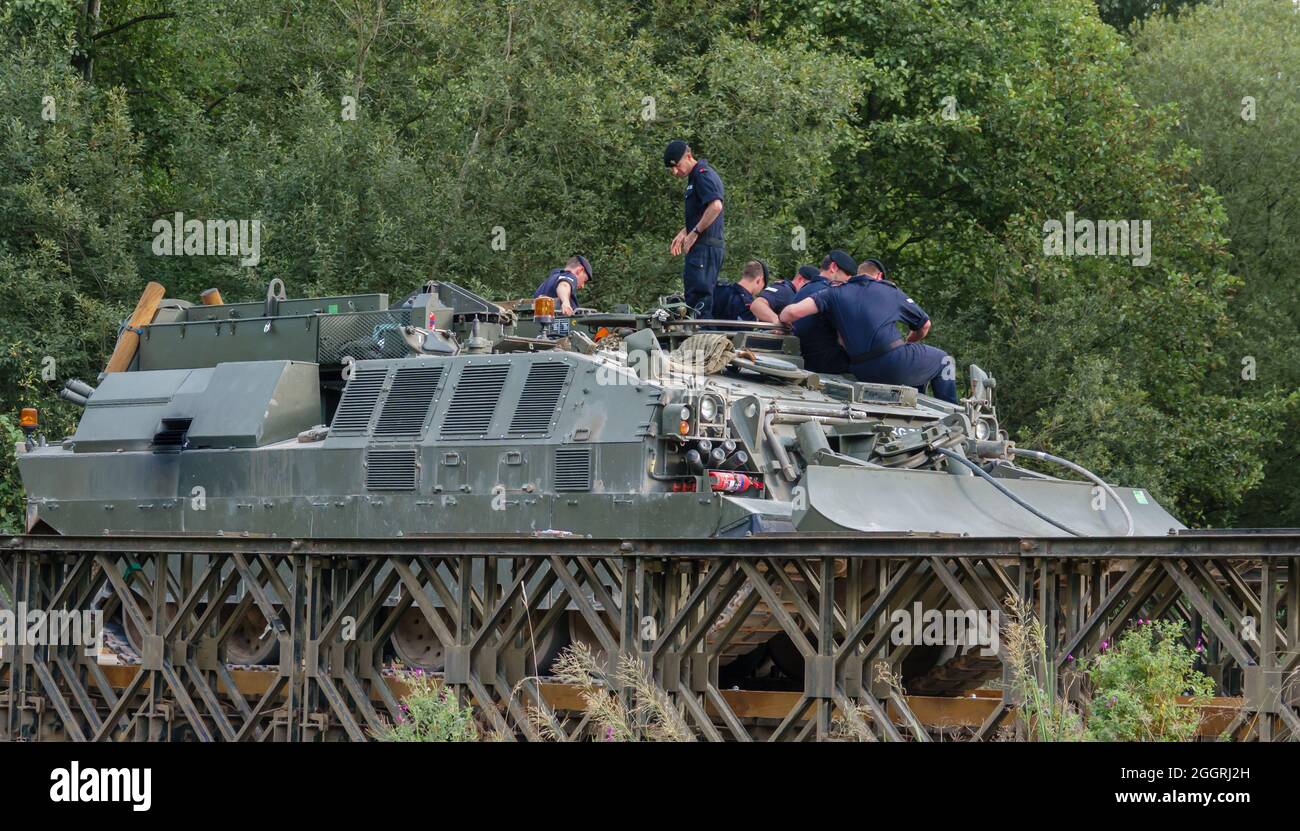 Stationary vehicle hi-res stock photography and images - Alamy