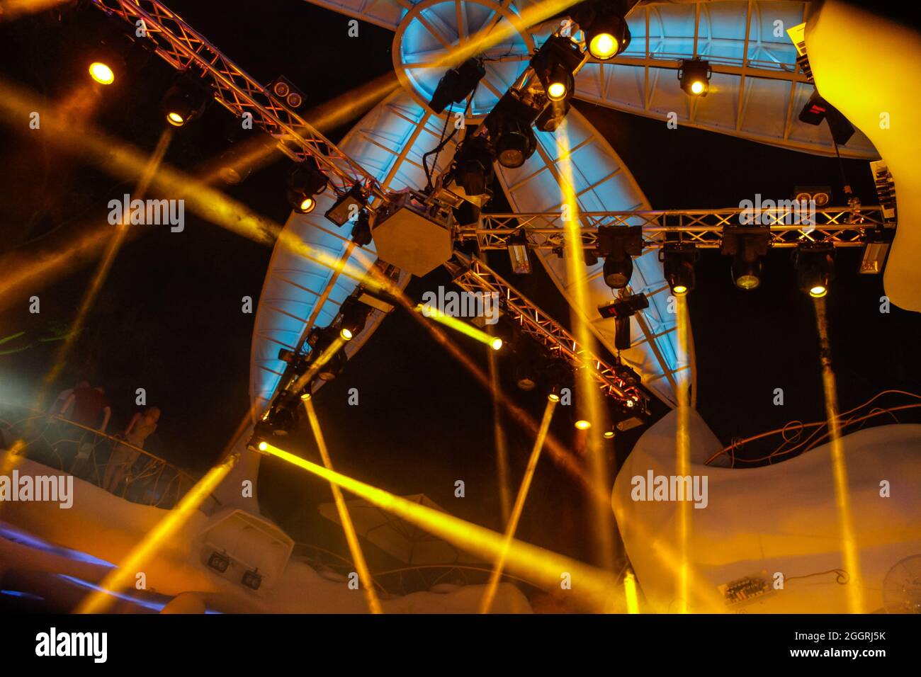 Party club hi-res stock photography and images - Alamy