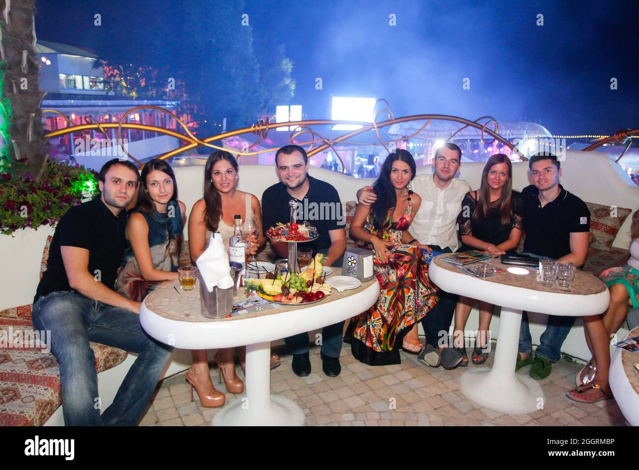 Entertainment clubbing hi-res stock photography and images - Alamy