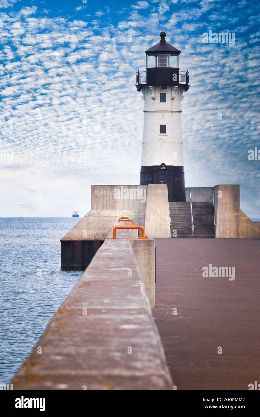 The Lake Superior lighthouse that marks the channel leading to the ...