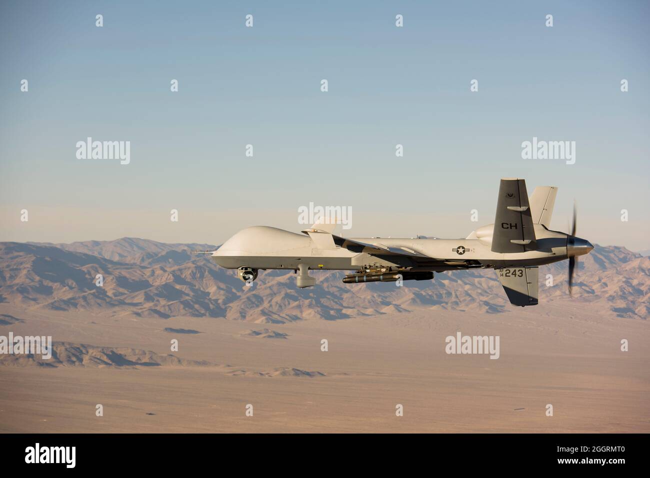Mq 9 reaper in the sky hi-res stock photography and images - Alamy