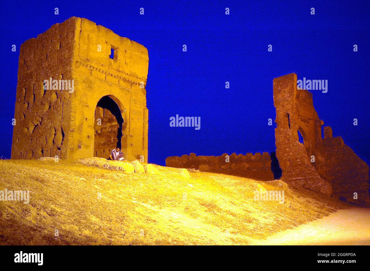 Marinid ruins fes morocco hi-res stock photography and images - Alamy