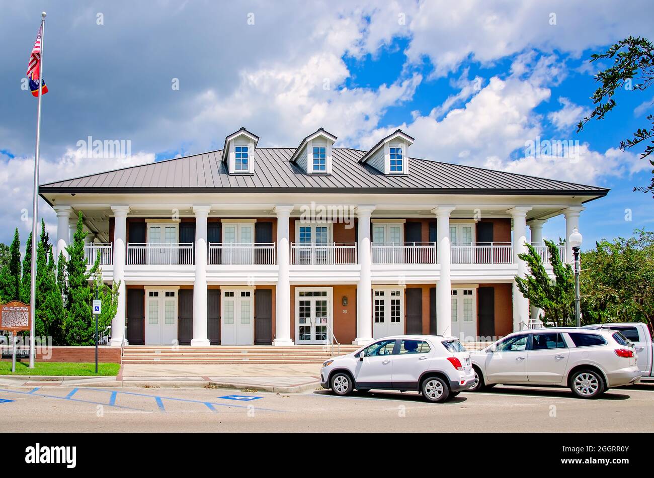 City of long beach mississippi hi-res stock photography and images - Alamy