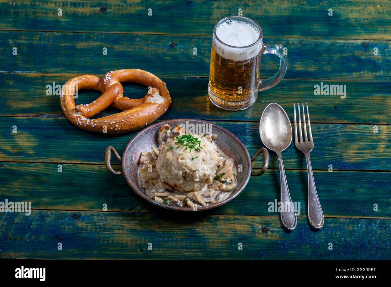 Pretzel dumpling hi-res stock photography and images - Alamy
