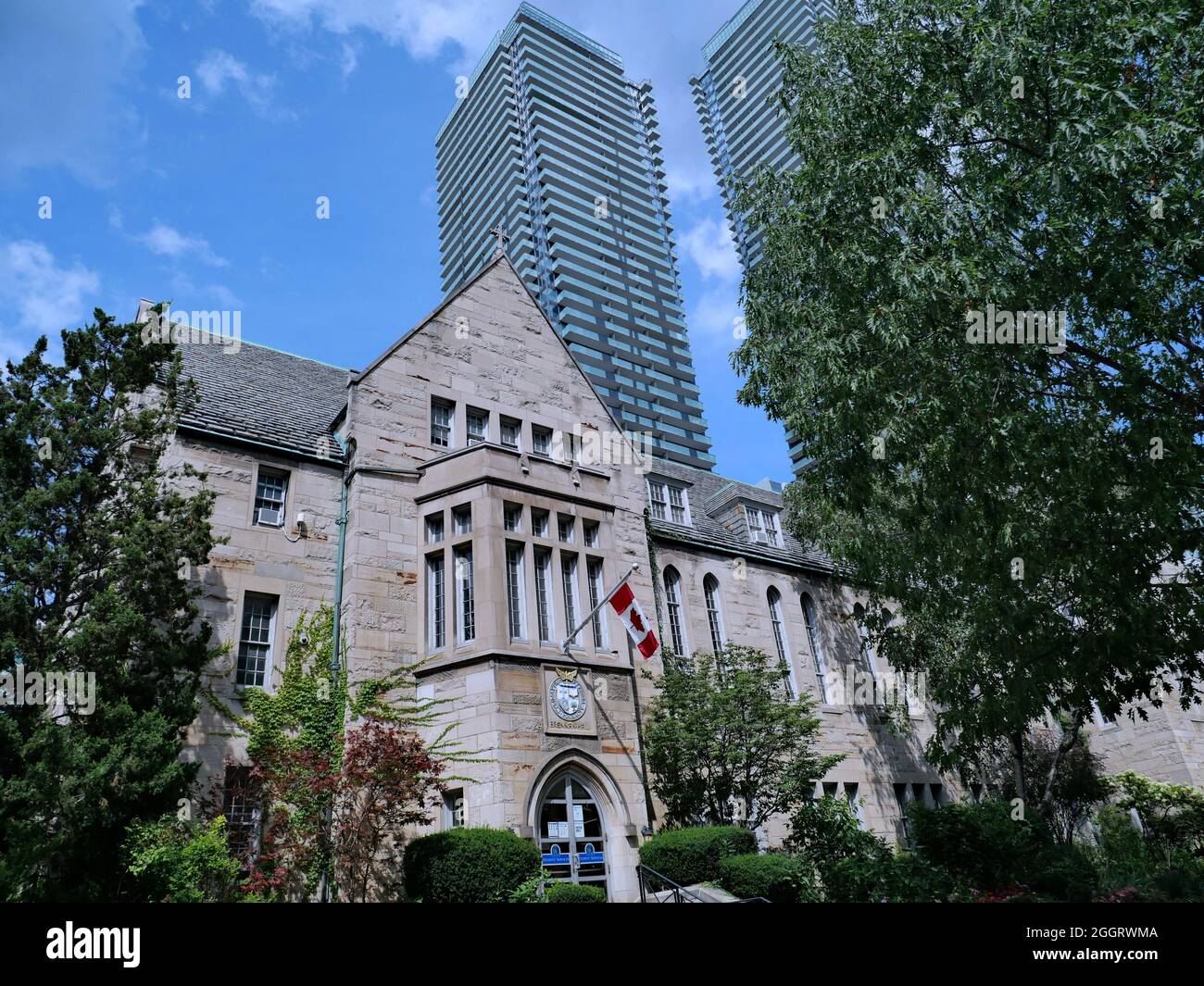 High gothic architecture hi-res stock photography and images - Alamy