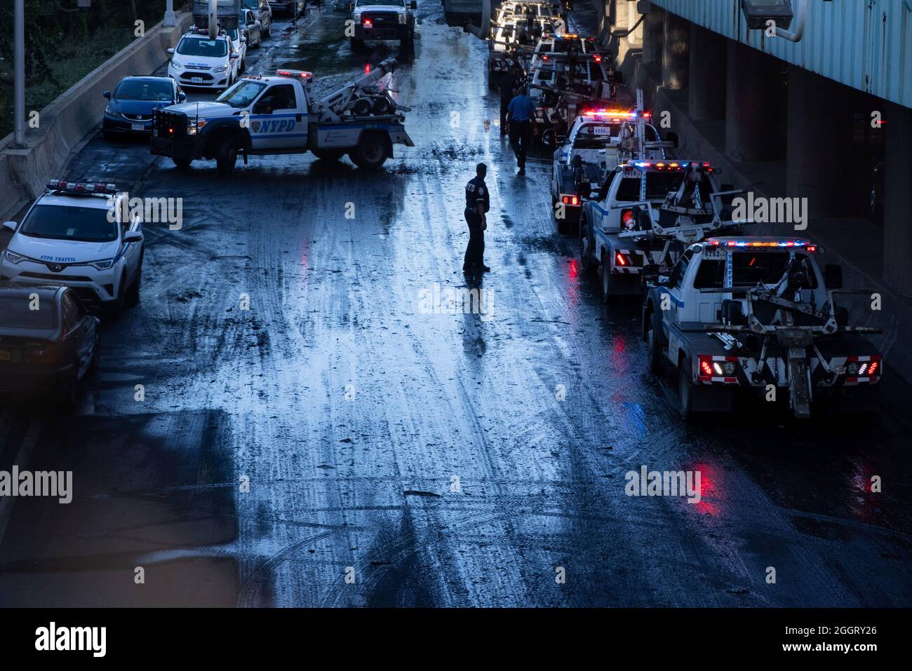 Major deegan expressway hi-res stock photography and images - Alamy
