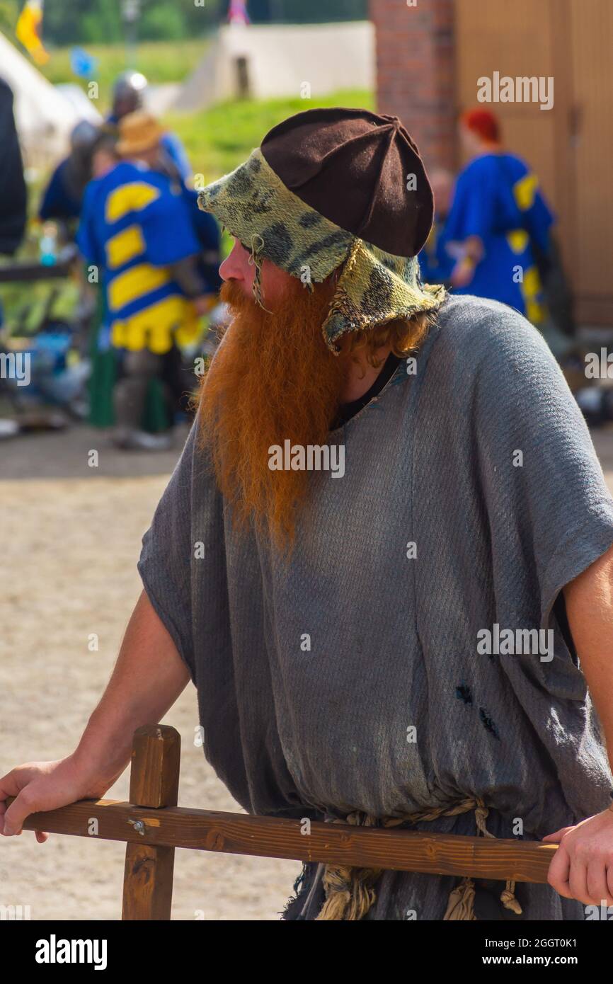 Bearded medieval man hi-res stock photography and images - Alamy