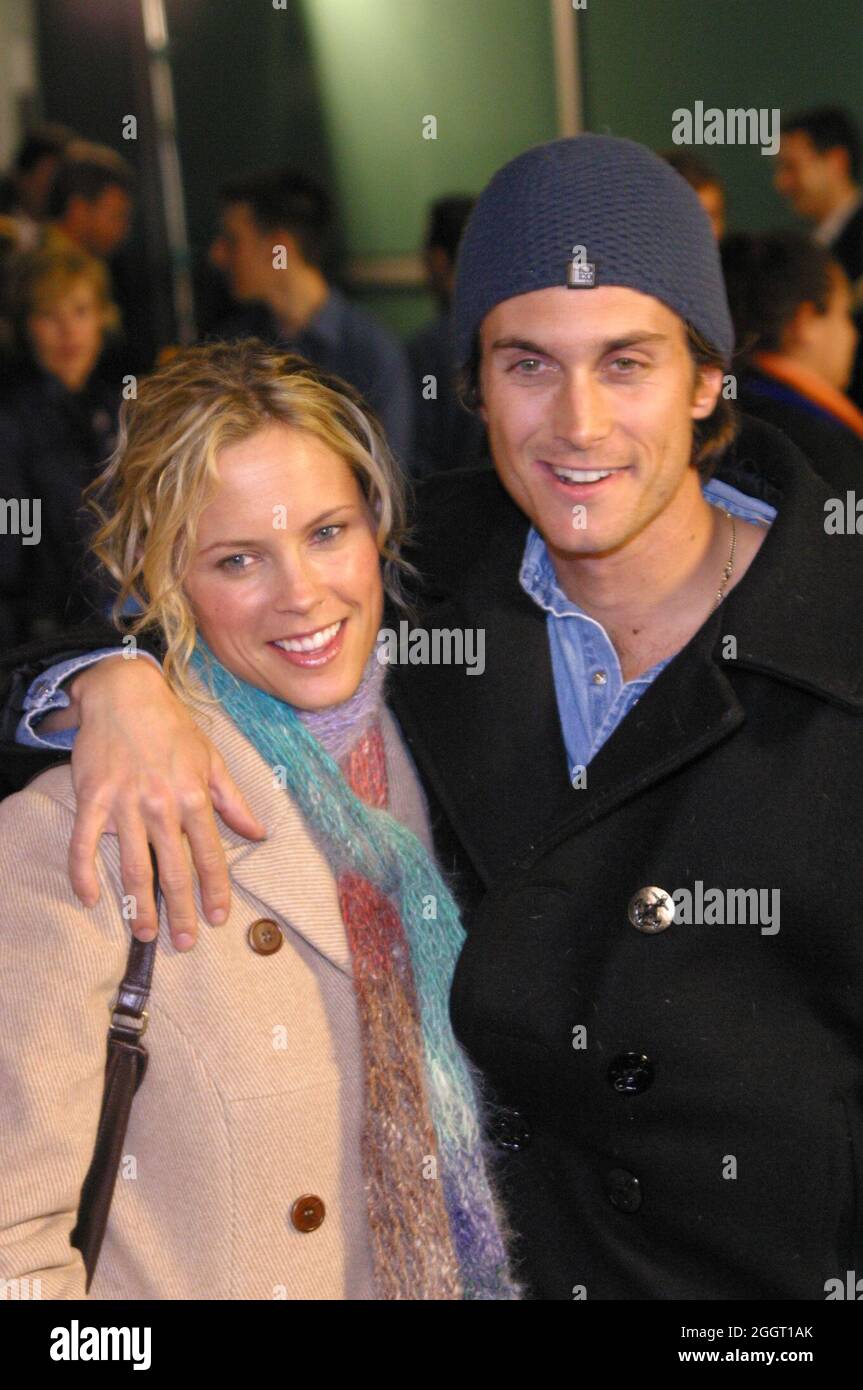 Oliver Hudson, 02/12/03 "Dark Blue" Premiere at Cinerama Dome ...