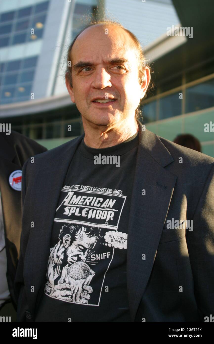Harvey Pekar, 08/07/03 "American Splendor" Premiere at Cinerama Dome ...