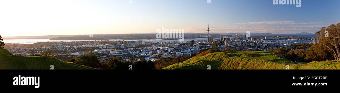 View of Auckland city from Mt Eden, Auckland, New Zealand Stock Photo ...