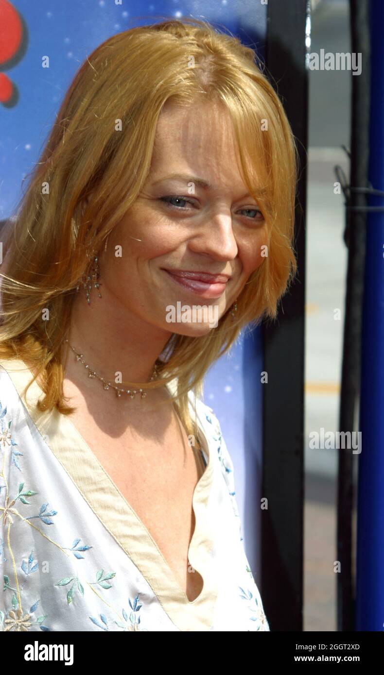 Jeri Ryan 10/04/03 GOOD BOY! at Mann Village Theatre, Westwood Photo by ...