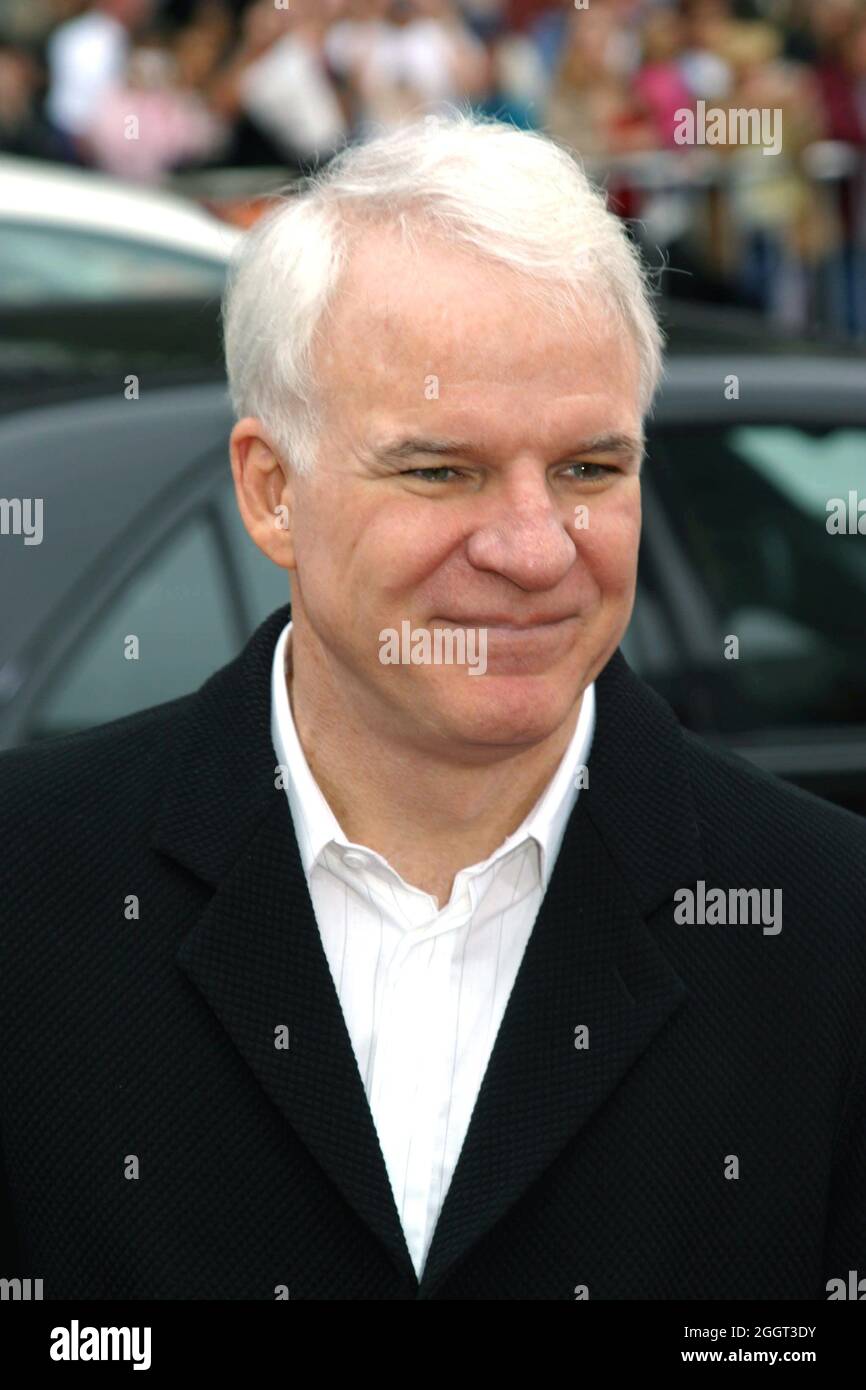Steve Martin 11/09/03 LOONEY TUNES : BACK IN ACTION at Grauman's ...