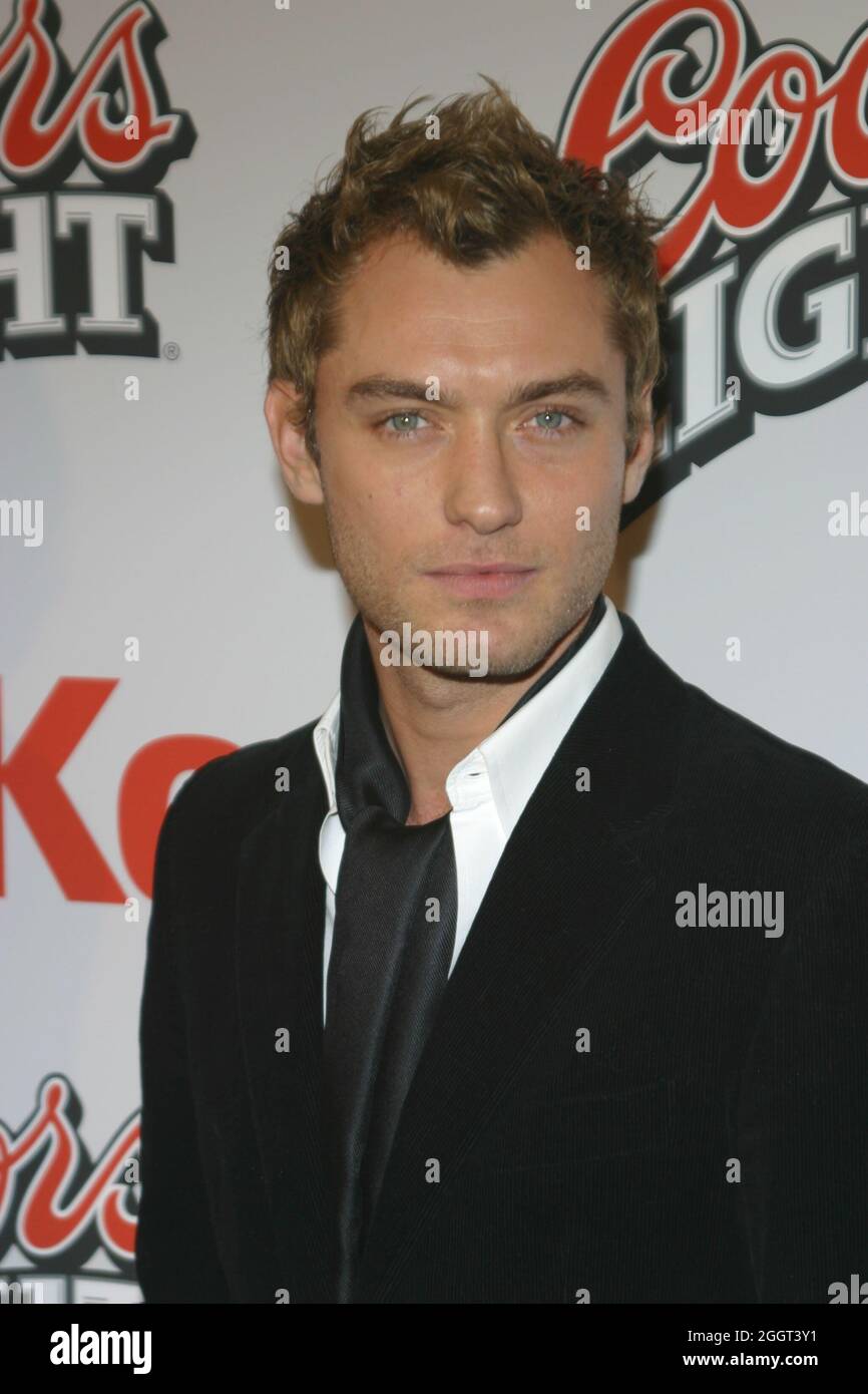 Jude Law, 12/07/03 COLD MOUNTAIN at Mann National Theatre, Westwood ...