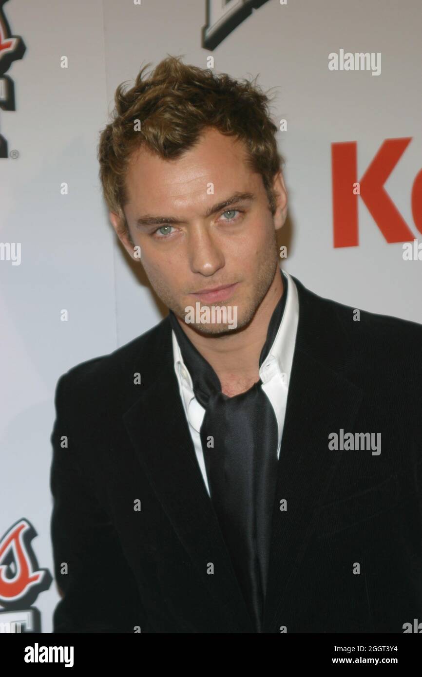 Jude Law, 12/07/03 COLD MOUNTAIN at Mann National Theatre, Westwood ...