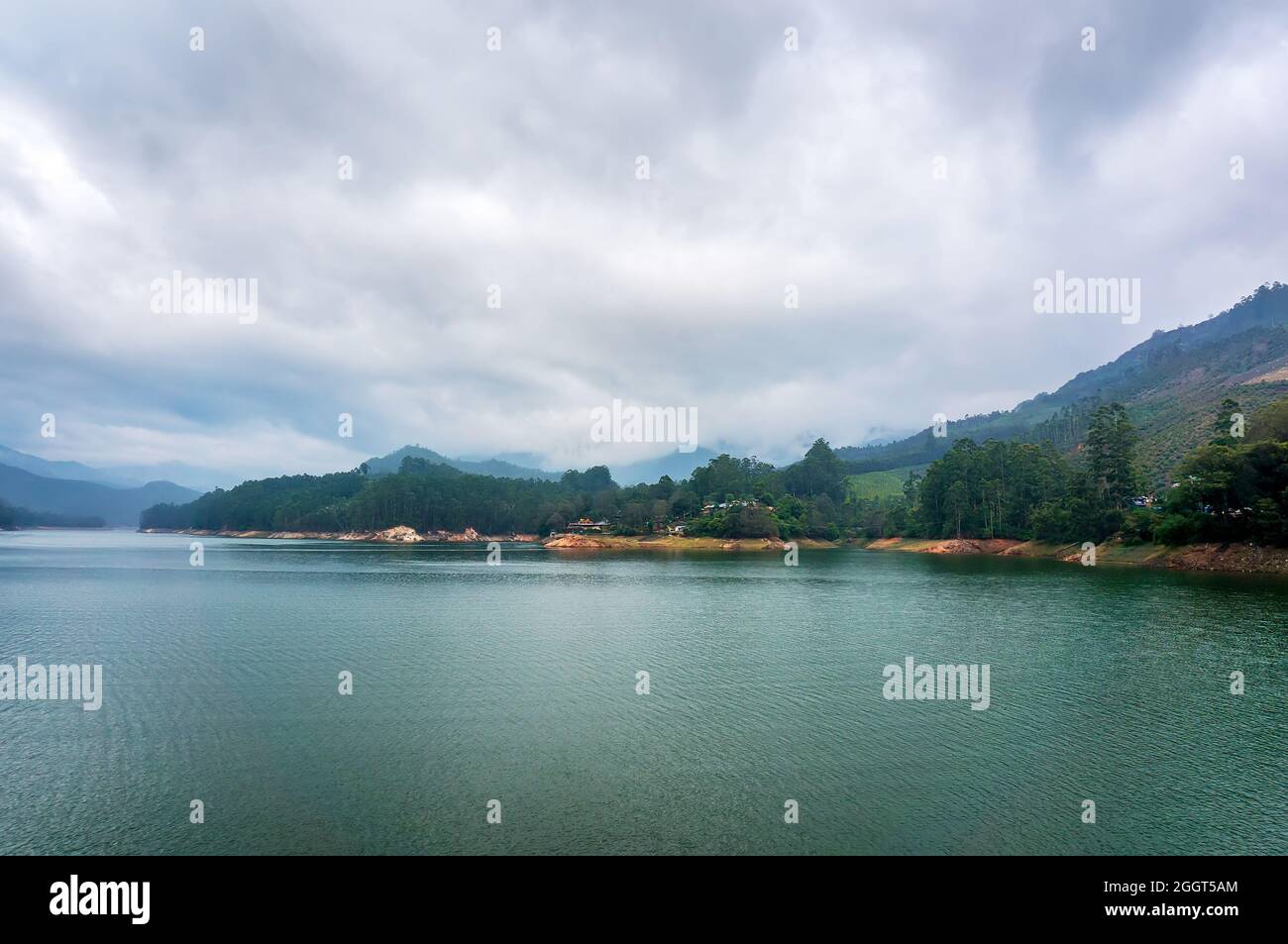 Mountain lake Kundale with overcast sky in Munnar, Kerala, India Stock ...