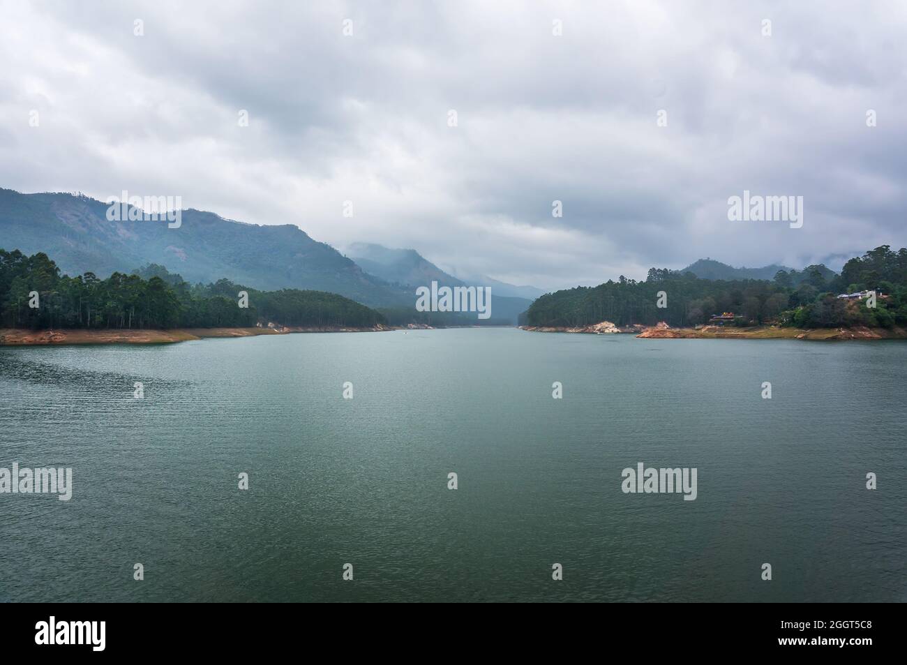 Mountain lake Kundale with overcast sky in Munnar, Kerala, India Stock ...