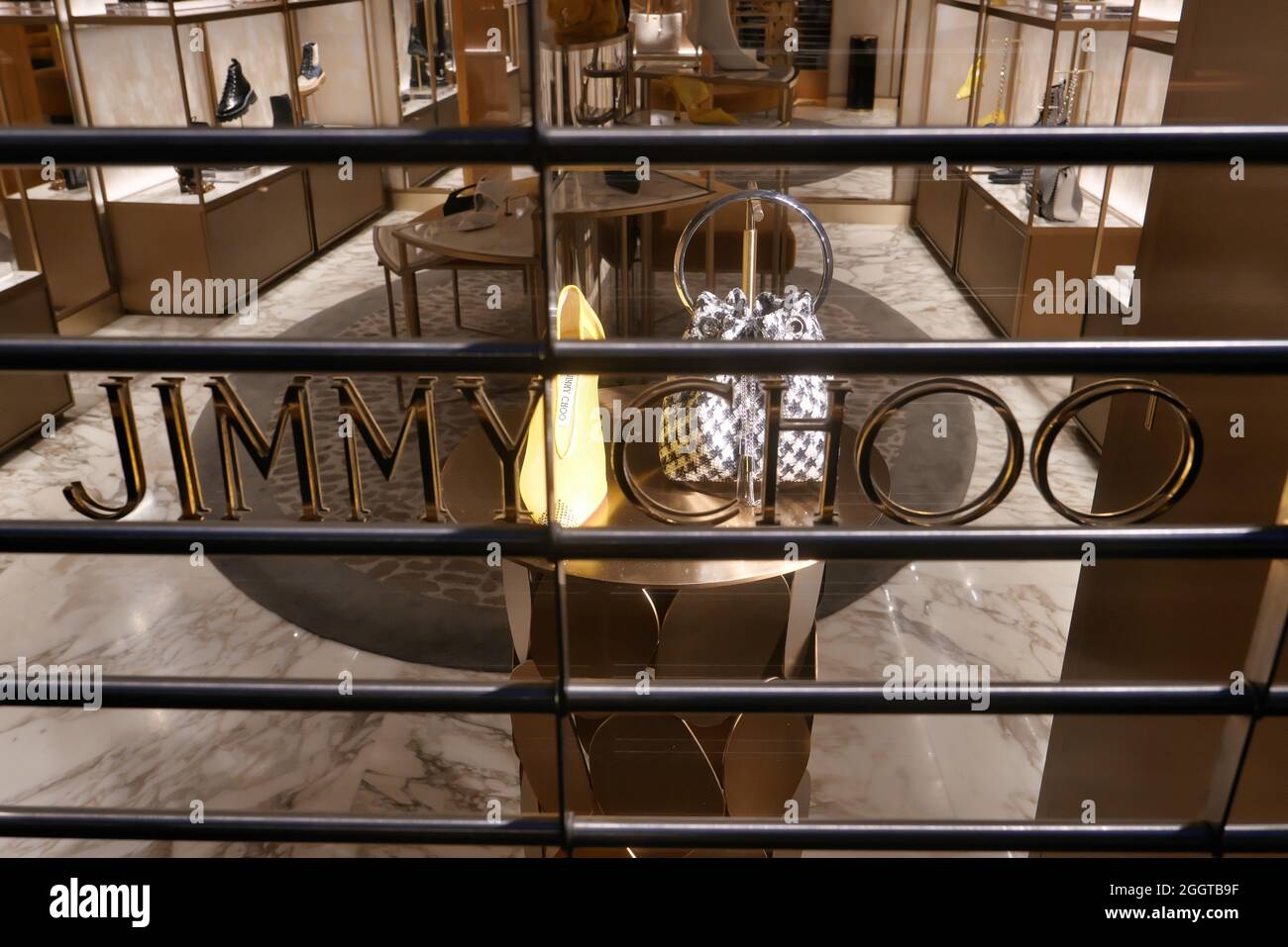Jimmy choo logo hi-res stock photography and images - Alamy