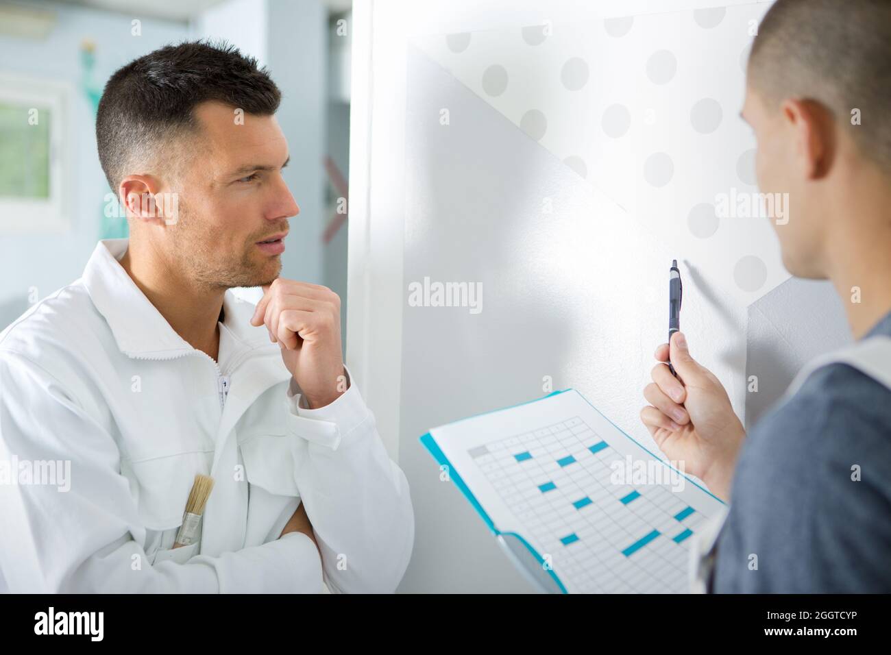 Glass wall review man hi-res stock photography and images - Alamy