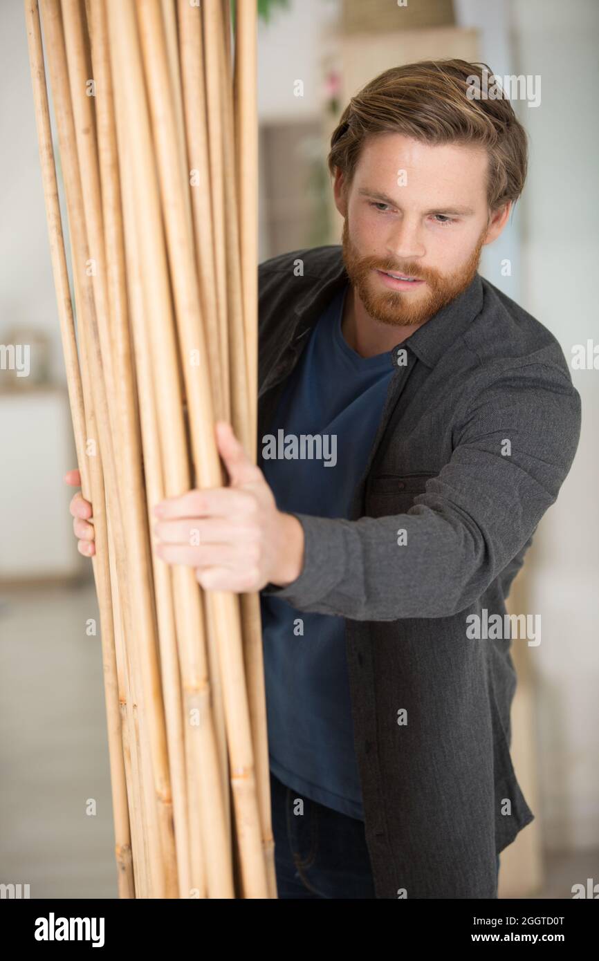 Man decorating pot hi-res stock photography and images - Alamy