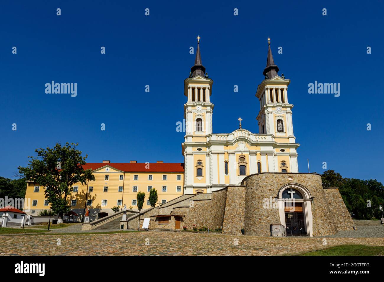 The cathedral of Maria Radna at Arad in Romania Stock Photo - Alamy