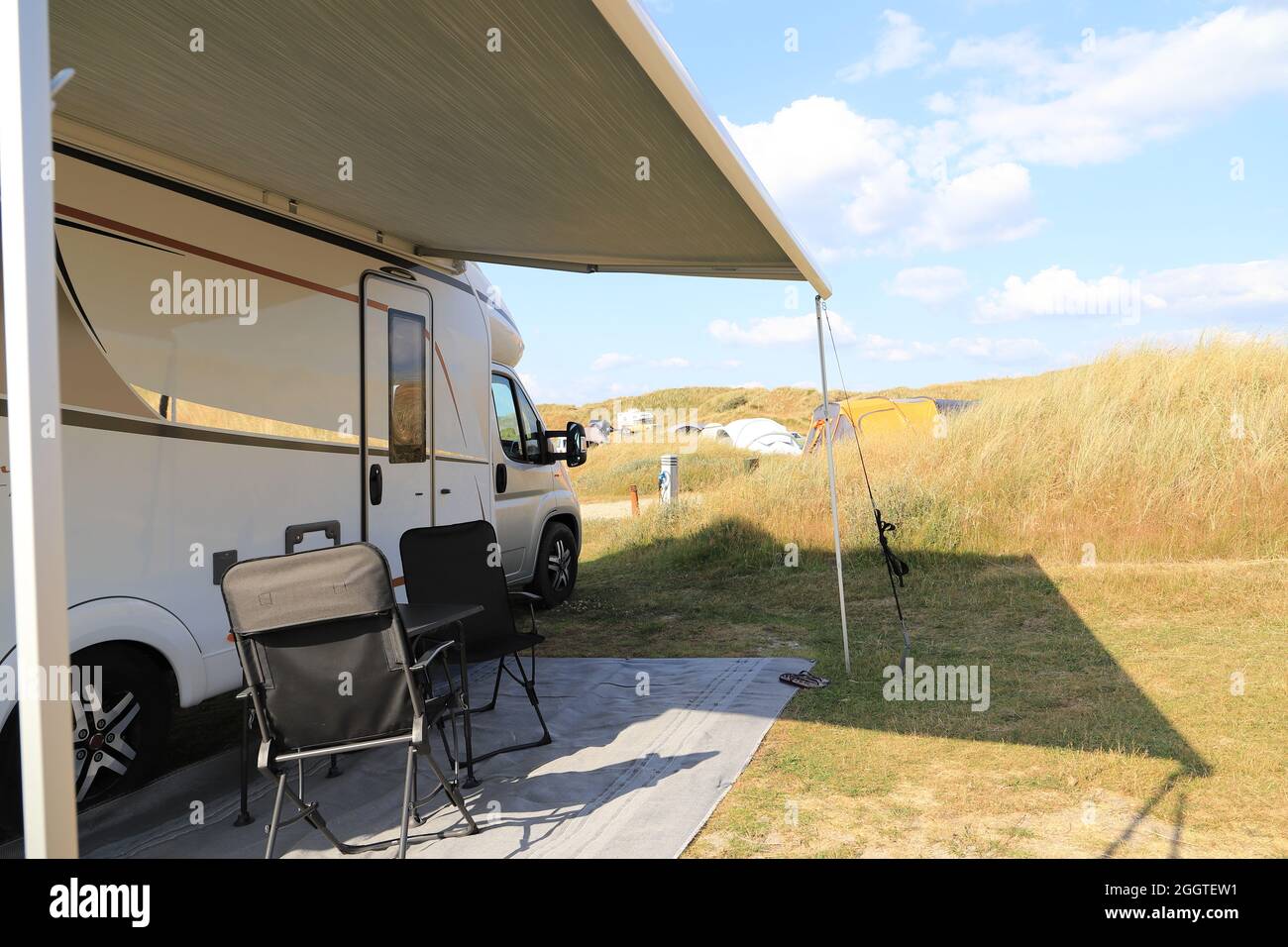 a motorhome in Denmark on the Vejers Strand car beach Stock Photo - Alamy