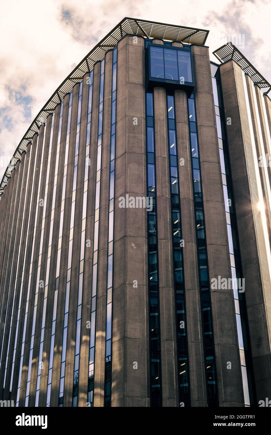 Concrete office hi-res stock photography and images - Alamy