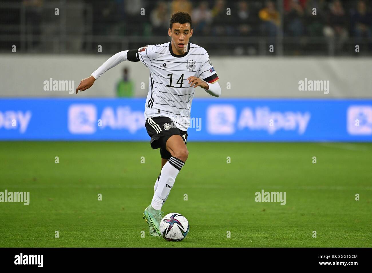Jamal musiala body hi-res stock photography and images - Alamy