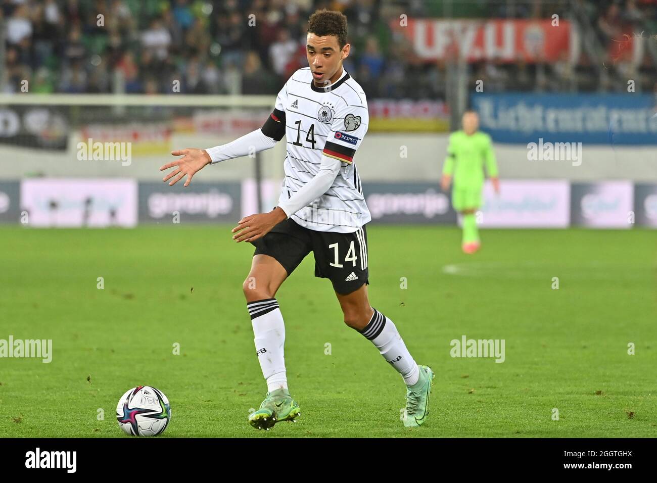Jamal musiala body hi-res stock photography and images - Alamy