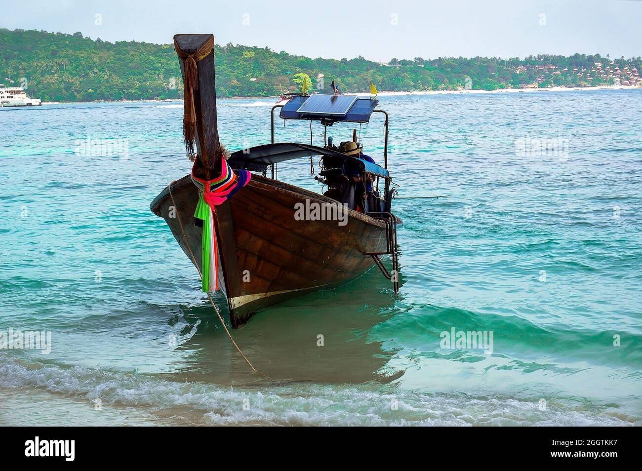 Tropical beach, traditional long tail boat, Maya Bay, Thailand Stock ...