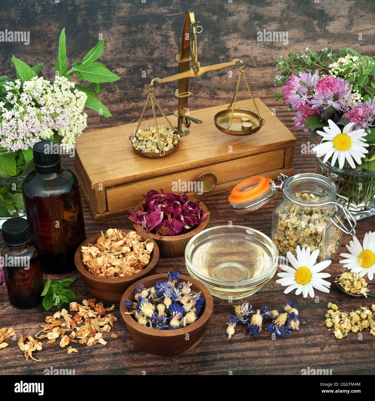 Weighing scales rustic hi-res stock photography and images - Alamy
