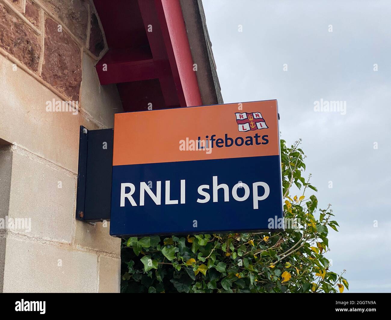 Rnli lifeboat signs hi-res stock photography and images - Alamy
