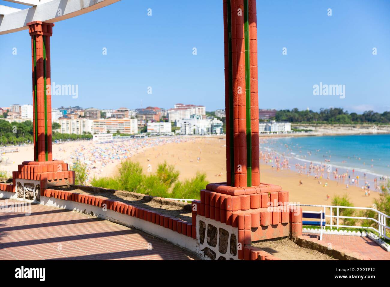 Hotels and sand beach of Santander Stock Photo - Alamy