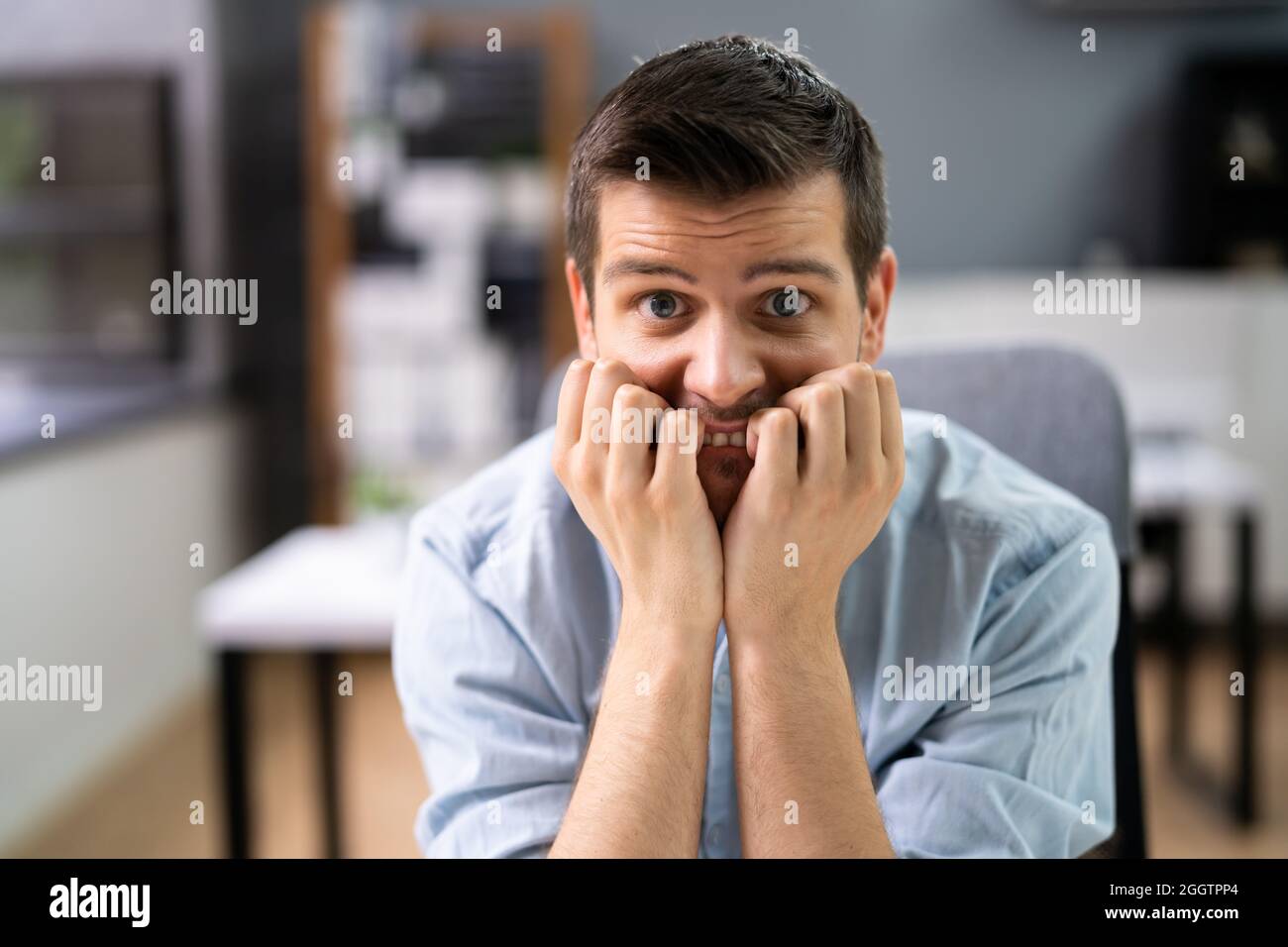 Shock face hi-res stock photography and images - Alamy