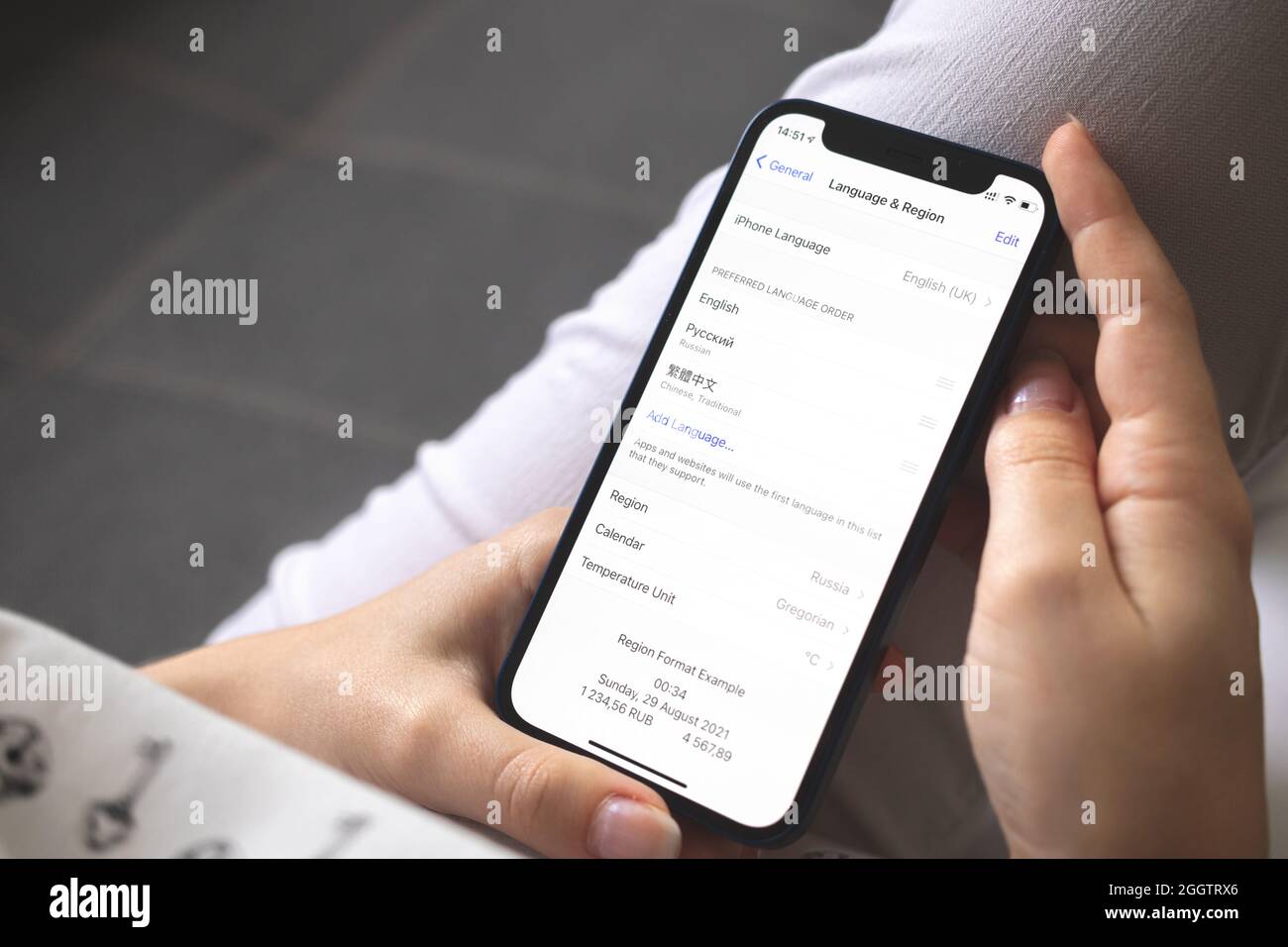 Google translate app icon hi-res stock photography and images - Alamy