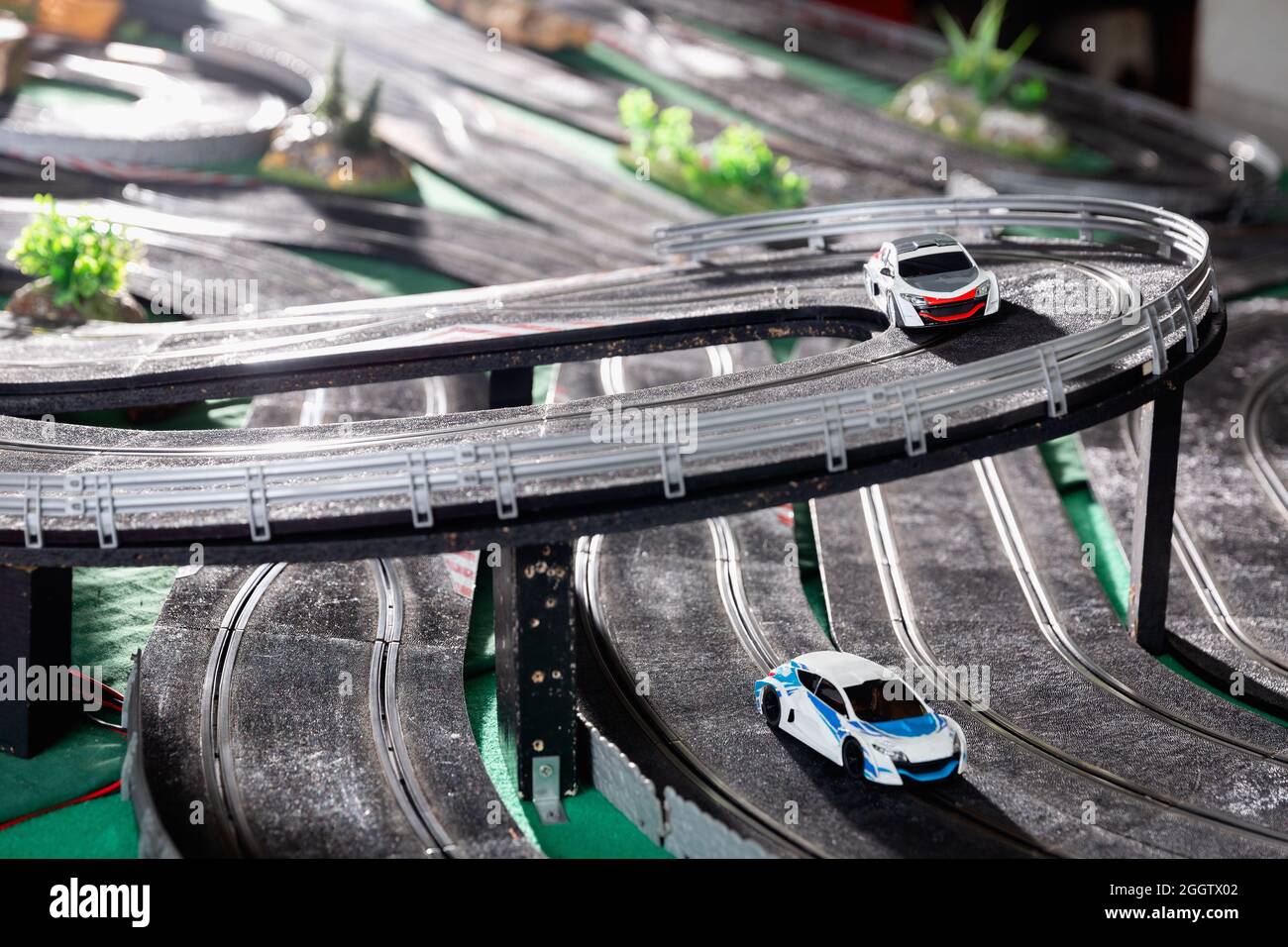Toy race track hi-res stock photography and images - Alamy