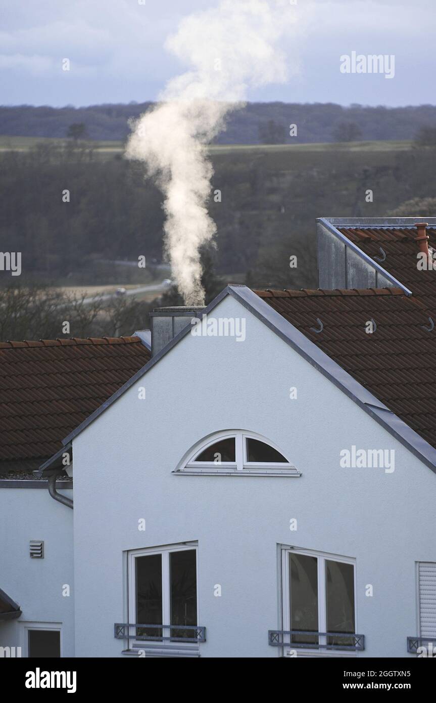 Fireplace smoking house hi-res stock photography and images - Alamy
