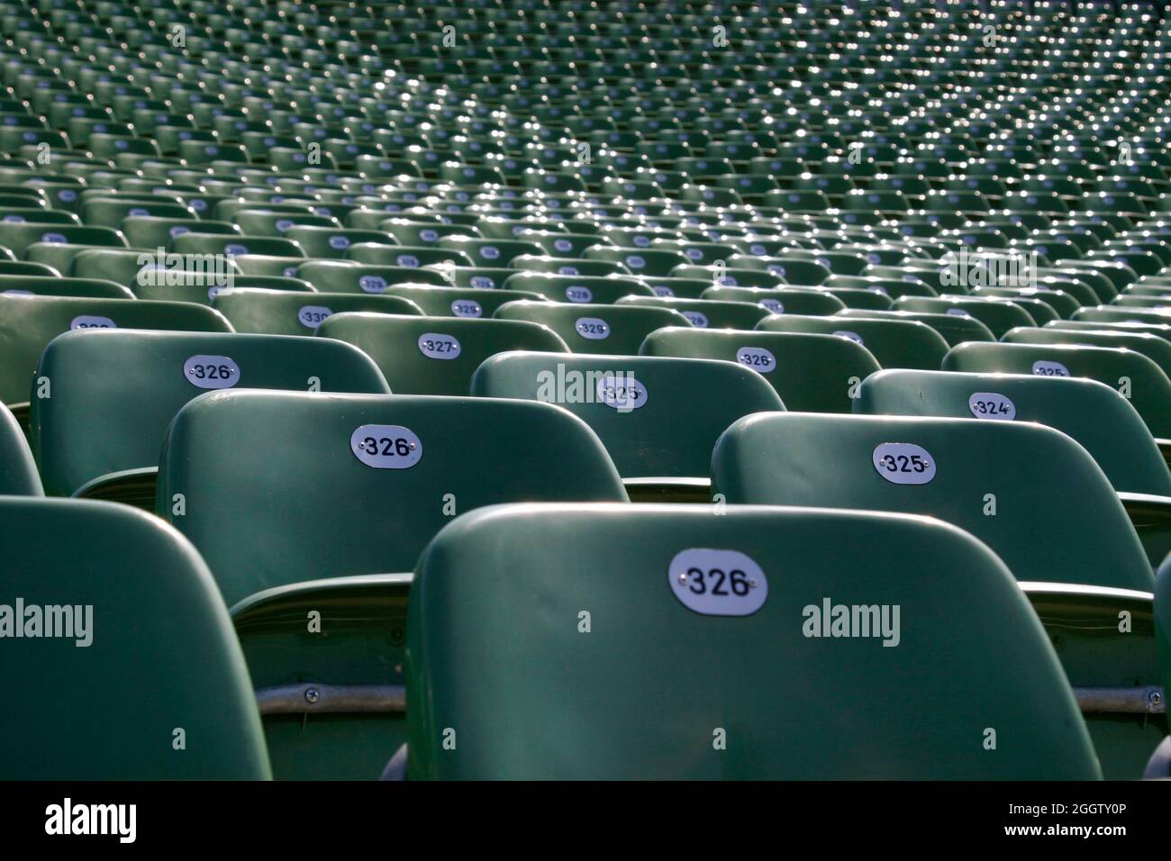 Empty seat hi-res stock photography and images - Alamy