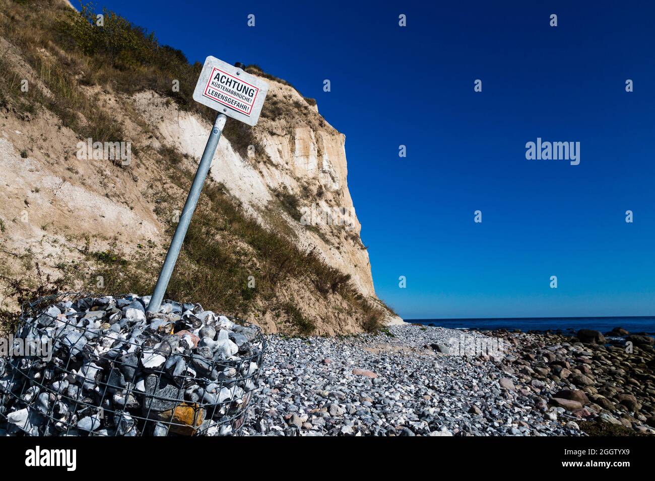 Avalanche warning sign hi-res stock photography and images - Alamy