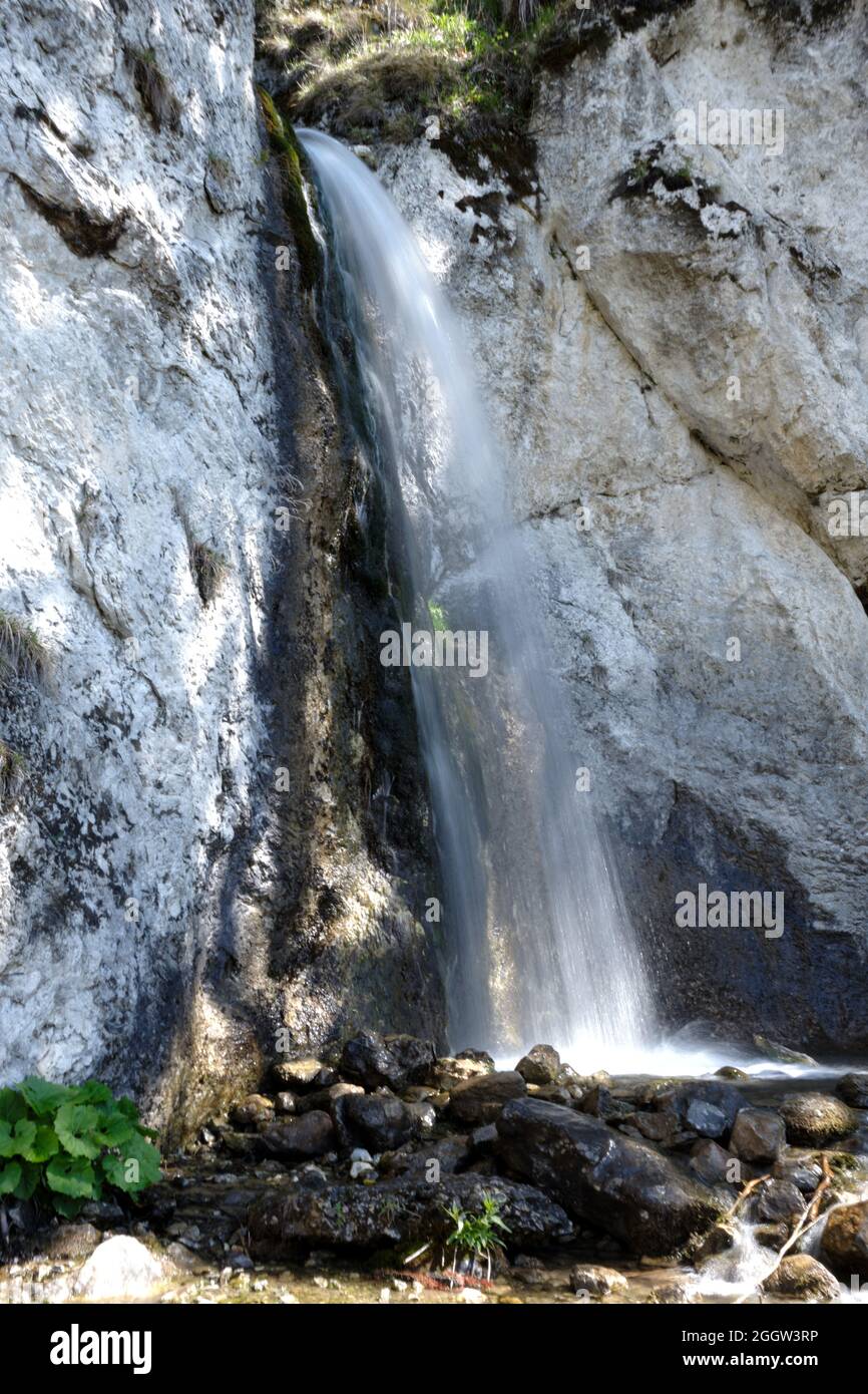 Tall cliff waterfalls in hi-res stock photography and images - Alamy