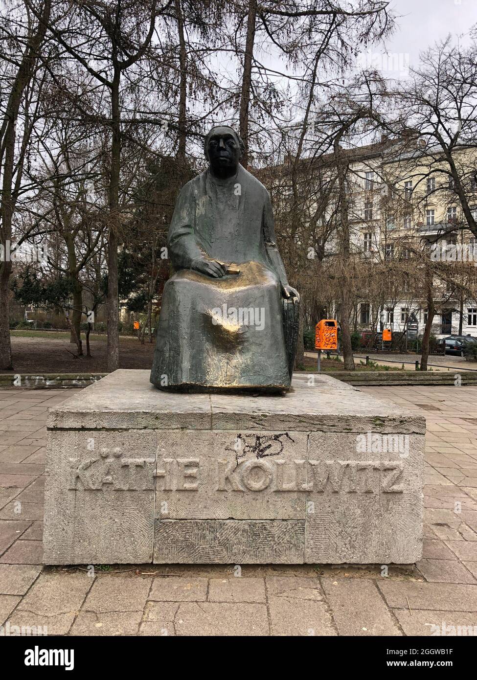 Kathe Kollwitz statue Stock Photo - Alamy