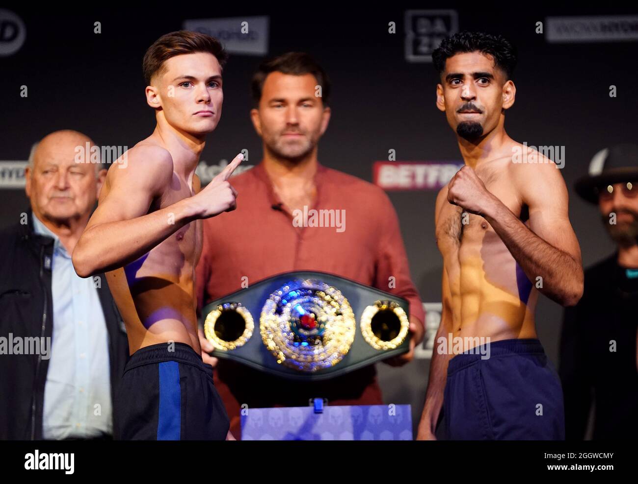 Hopey Price (left) and Zahid Hussain during the weigh-in at the New ...